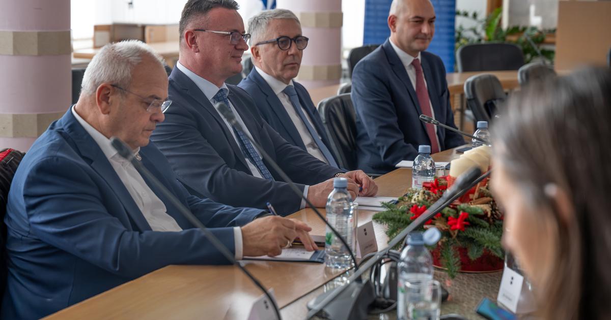 Za istim stolom Duspara, Marušić, Ćosić i Aščić | Plusportal